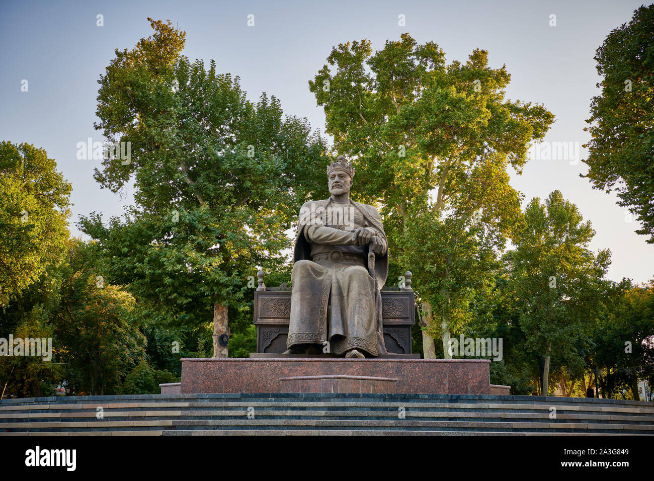 Statue of amir temur Banque de photographies et d’images à haute ...