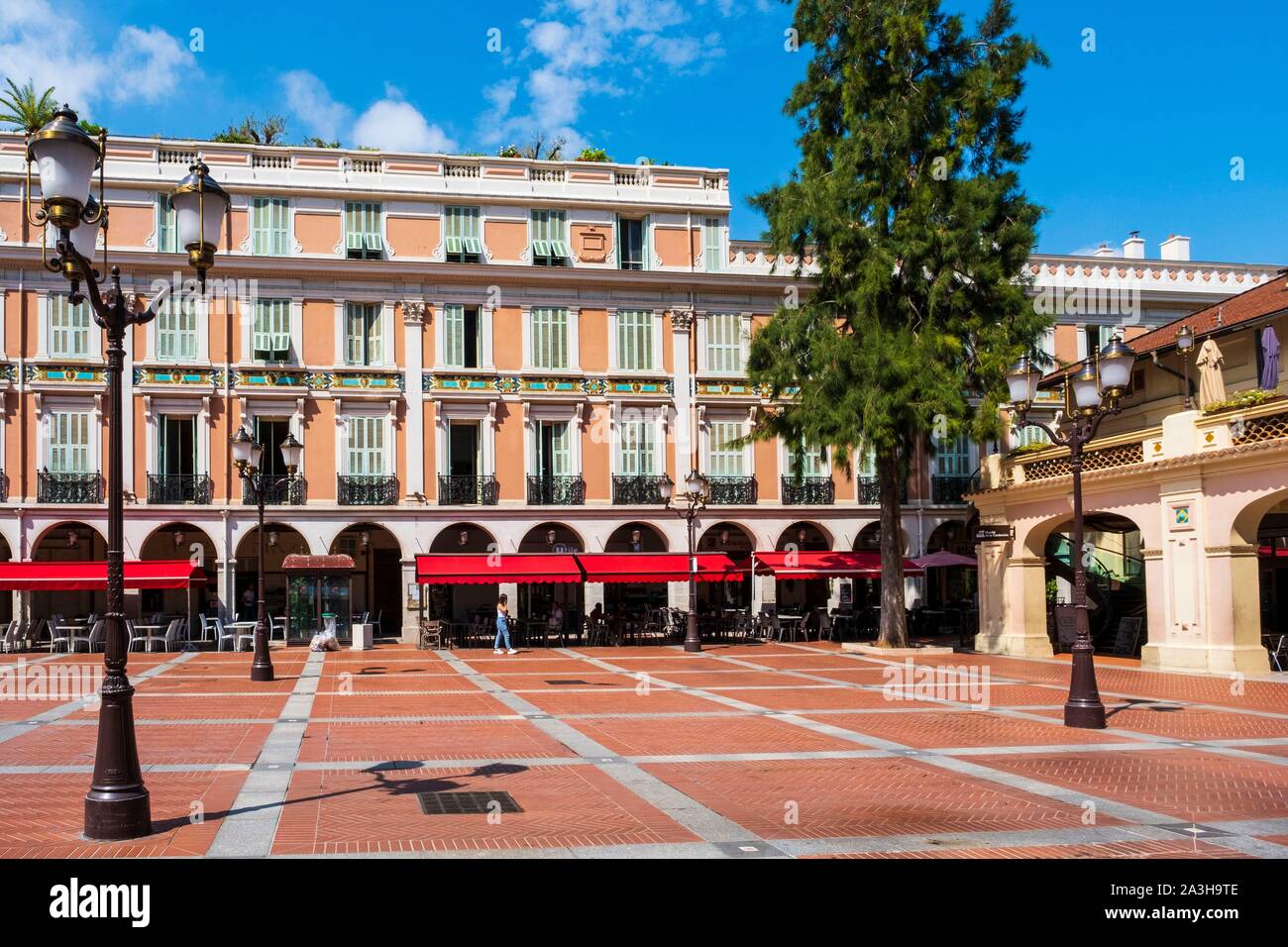 Condamine market Banque de photographies et d’images à haute résolution ...