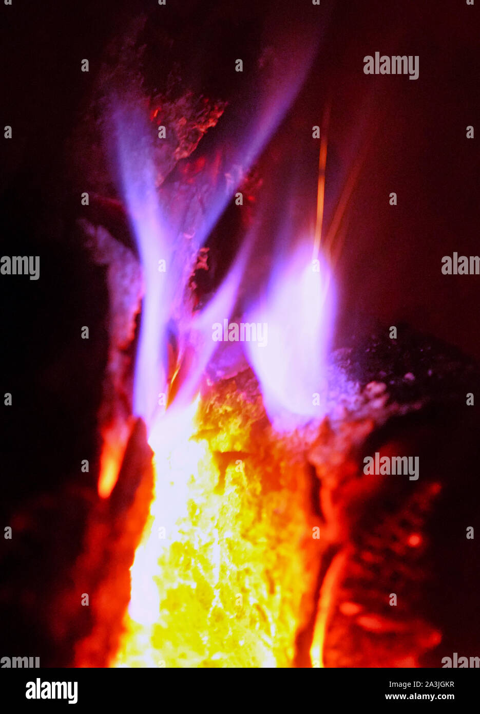 Flammes volcaniques Banque de photographies et d’images à haute ...