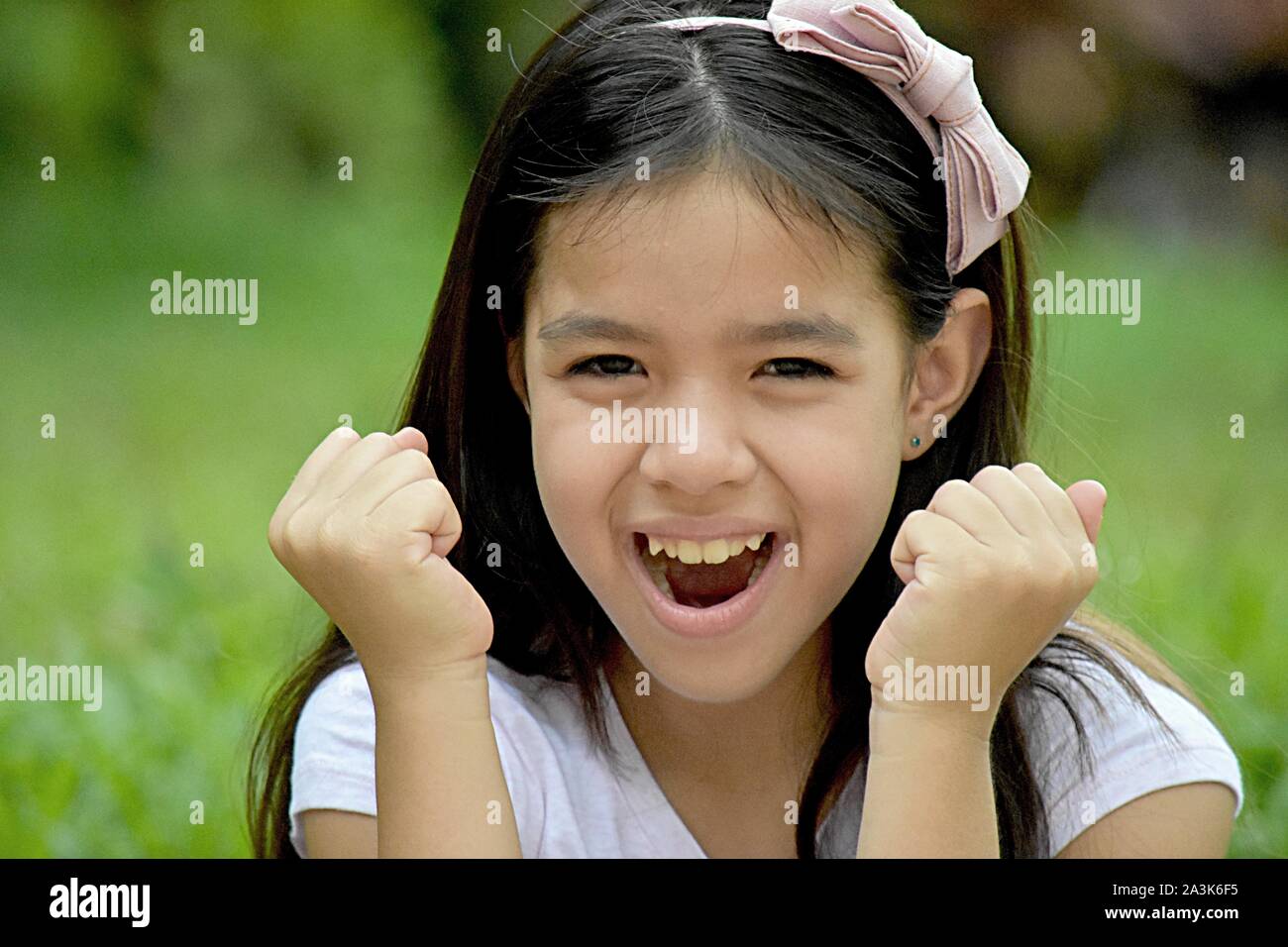 Enfants fiers Banque de photographies et d’images à haute résolution ...