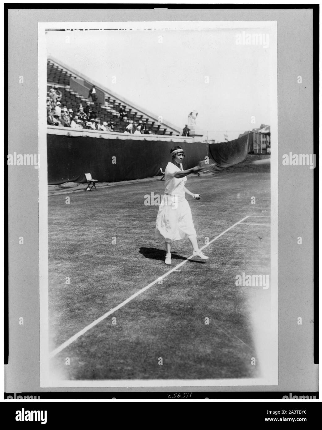 Female tennis star Banque d'images noir et blanc - Alamy