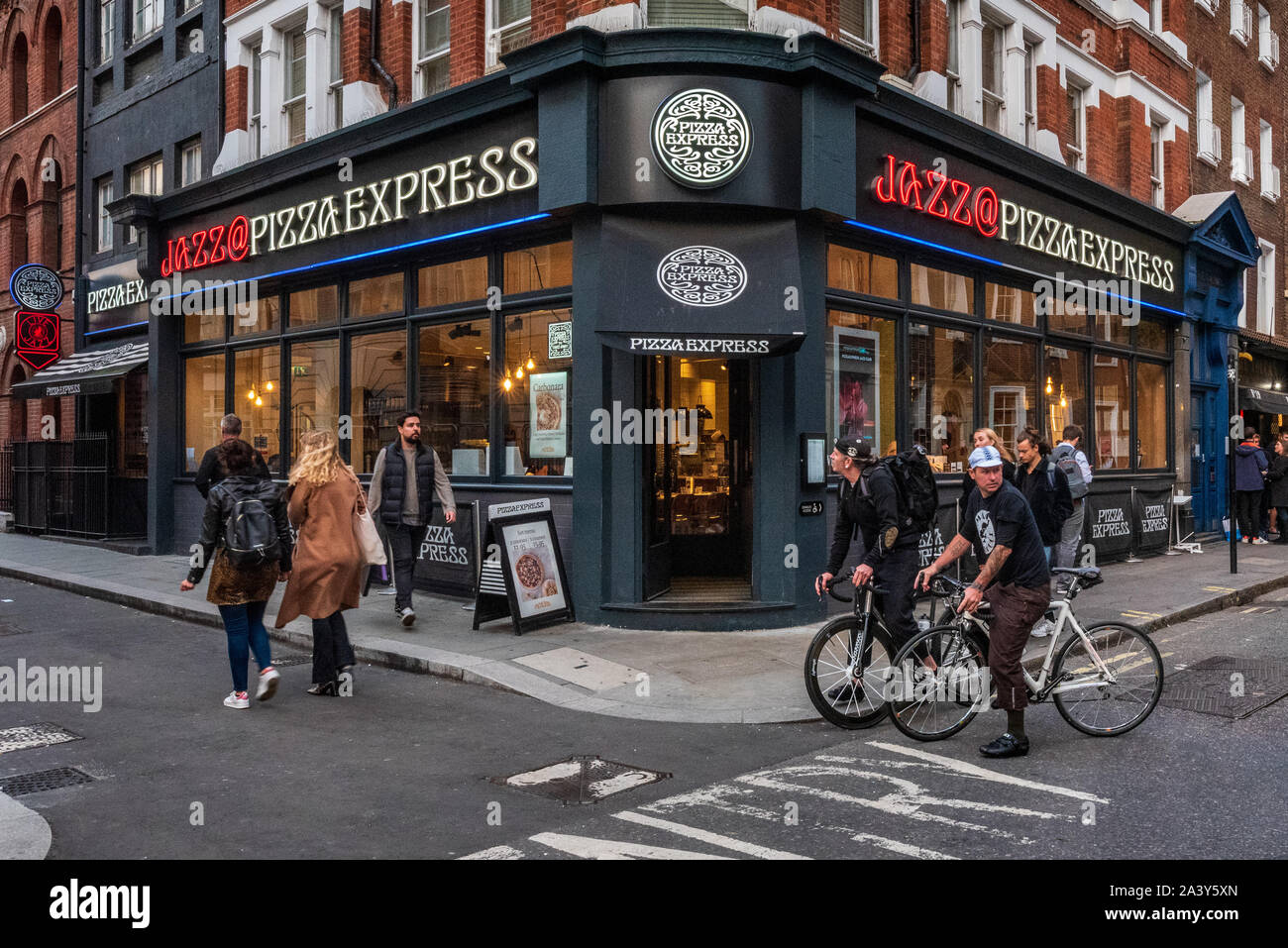 Pizza express restaurant soho Banque de photographies et d’images à ...