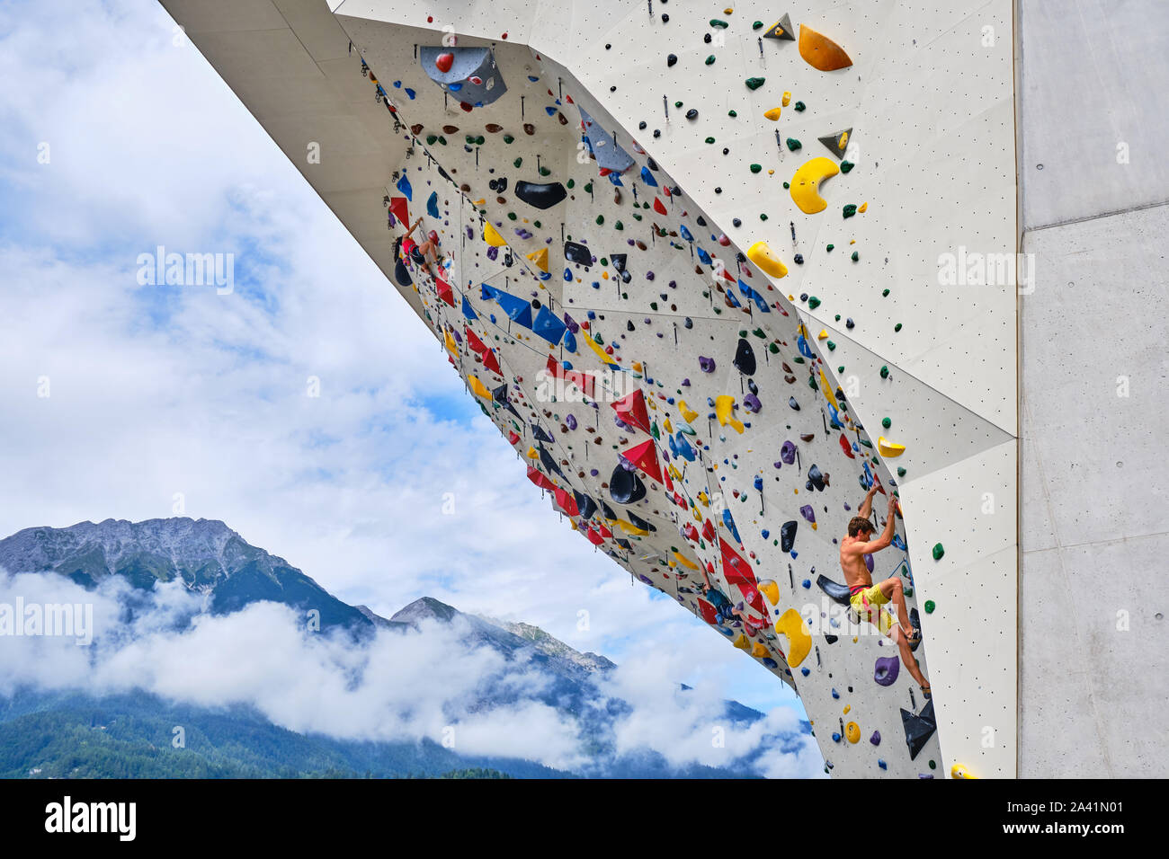 Lead climbing Banque de photographies et d’images à haute résolution ...