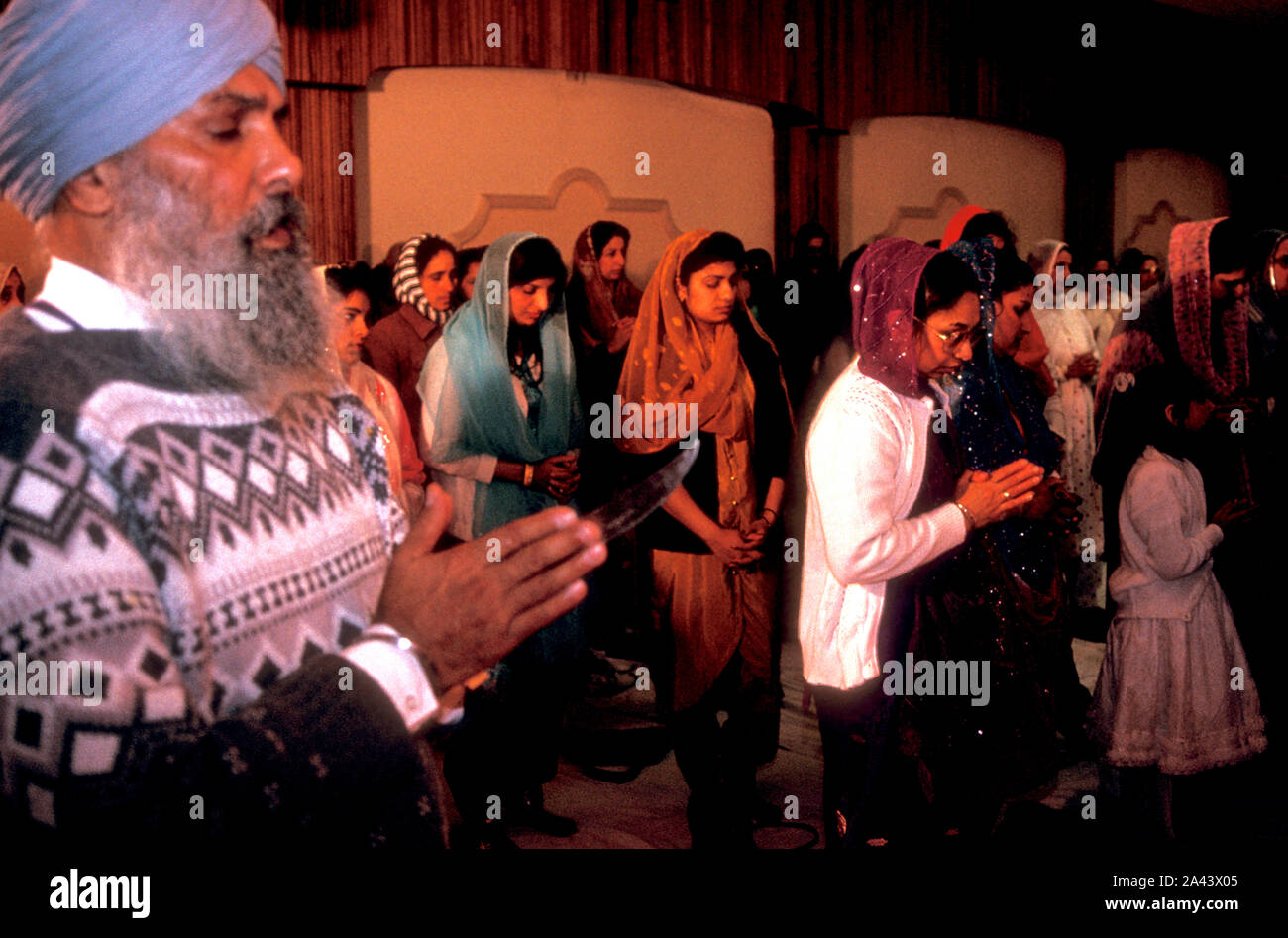 Kara parshad Banque de photographies et d’images à haute résolution - Alamy