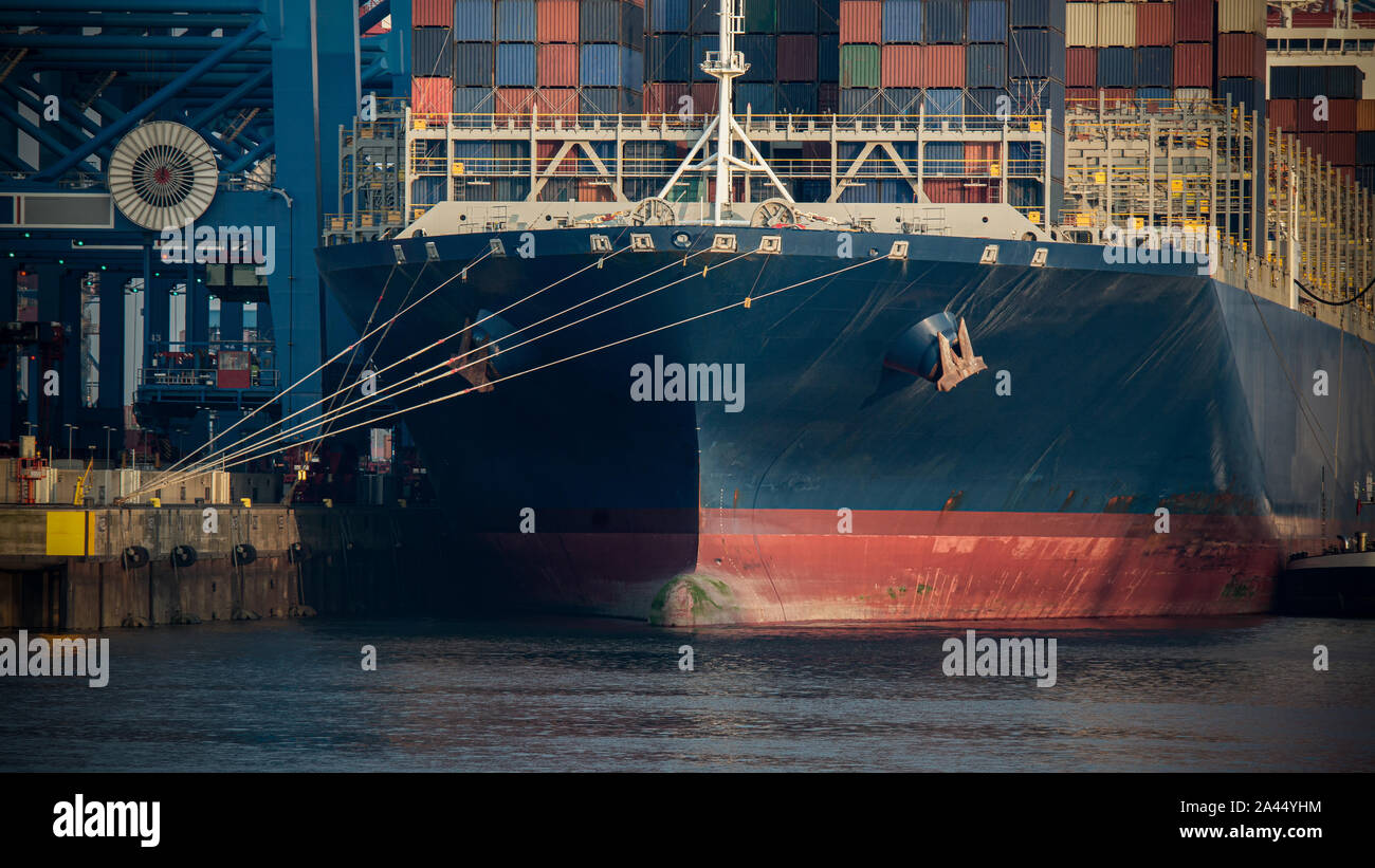 Cargo ship vessel vehicles Banque de photographies et d’images à haute ...