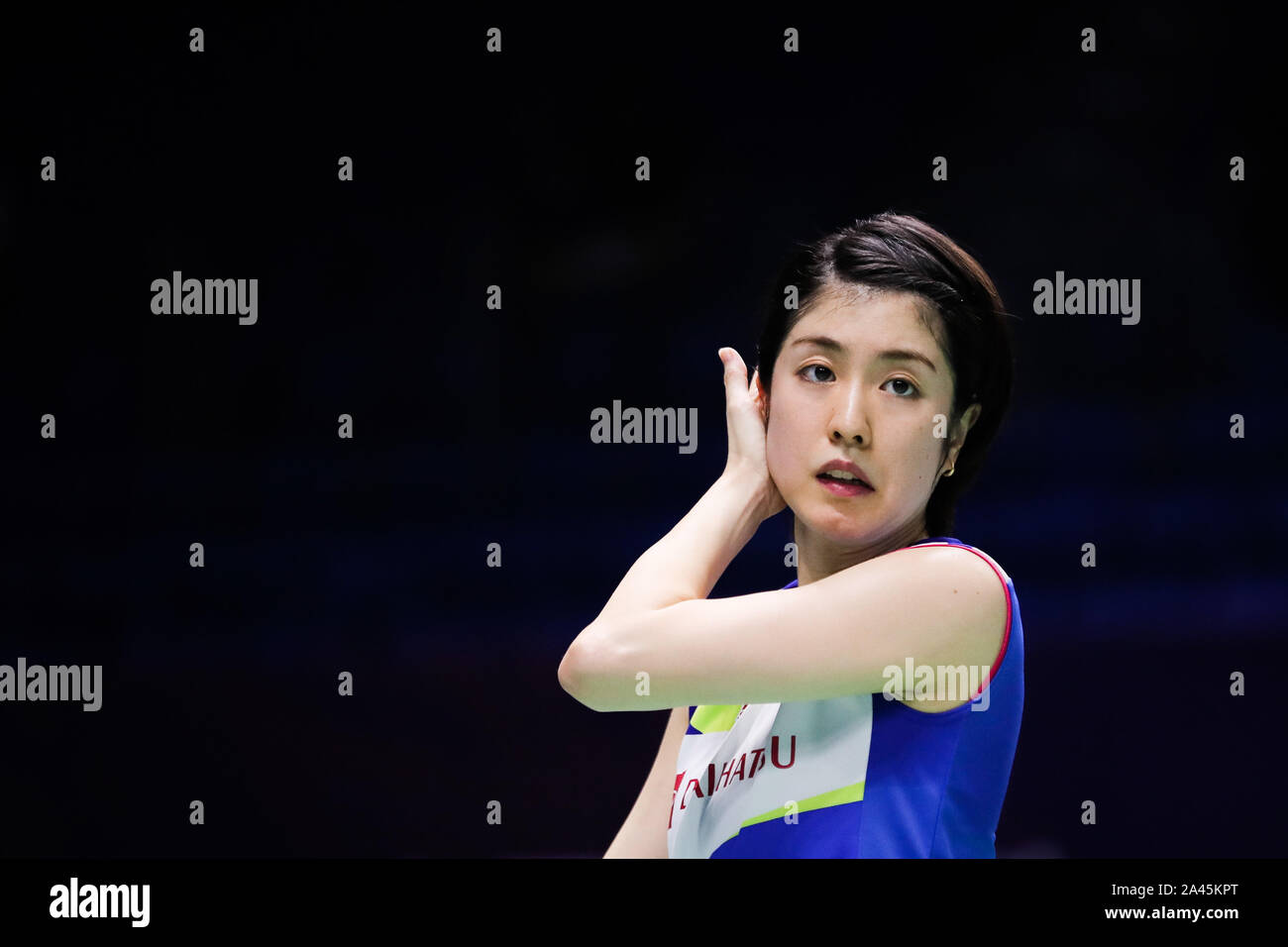 Les joueurs de badminton professionnel japonais Kohei Gondo et Ayane Kurihara concurrencer les ...