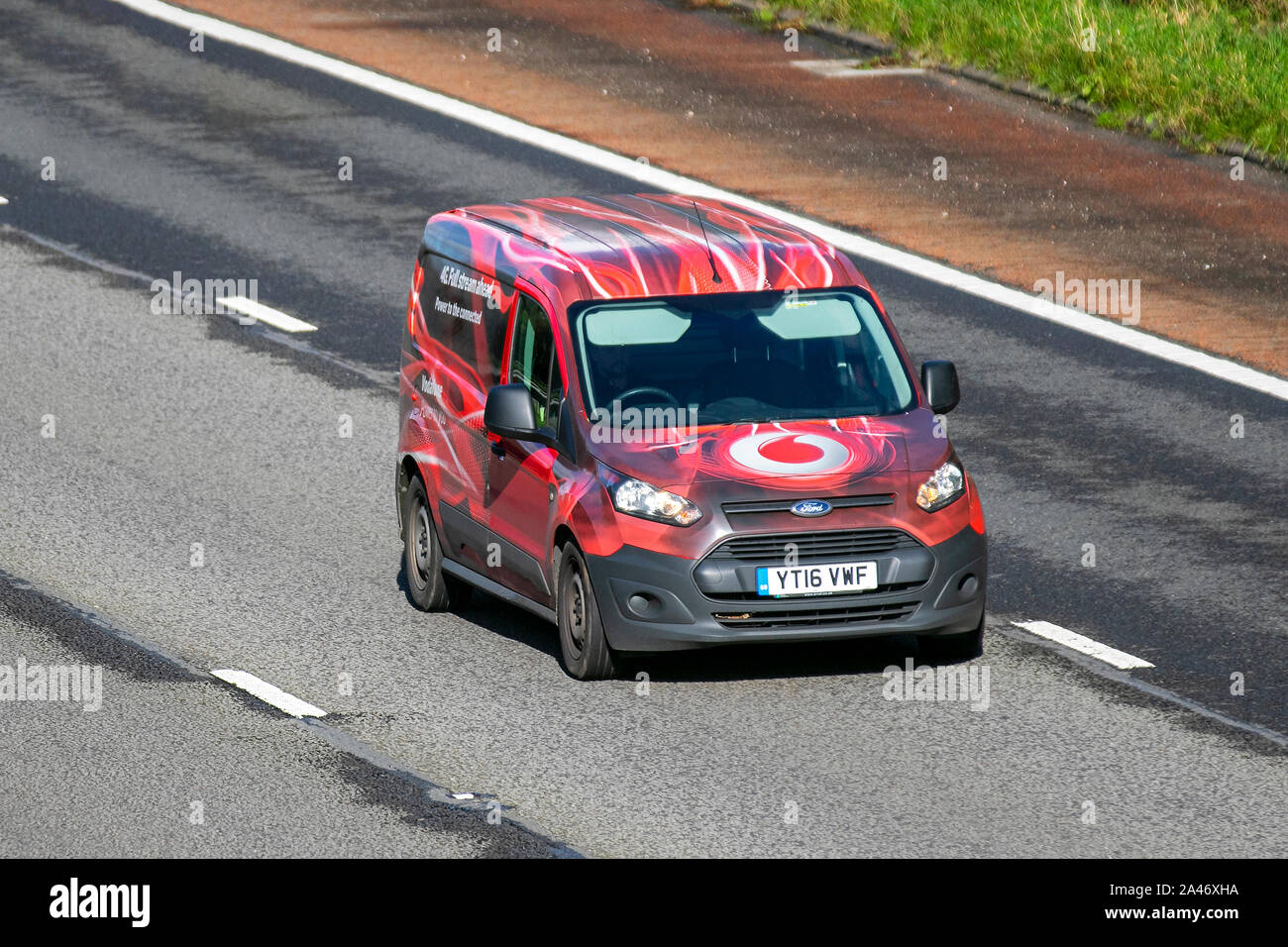 Ford transit connect 210 econe Banque de photographies et d’images à ...