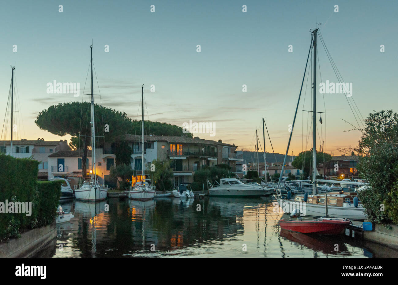 Port grimaud beach south france Banque de photographies et d’images à ...