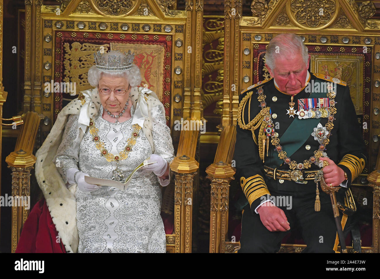 Elle prononce un discours de reines Banque de photographies et d’images ...