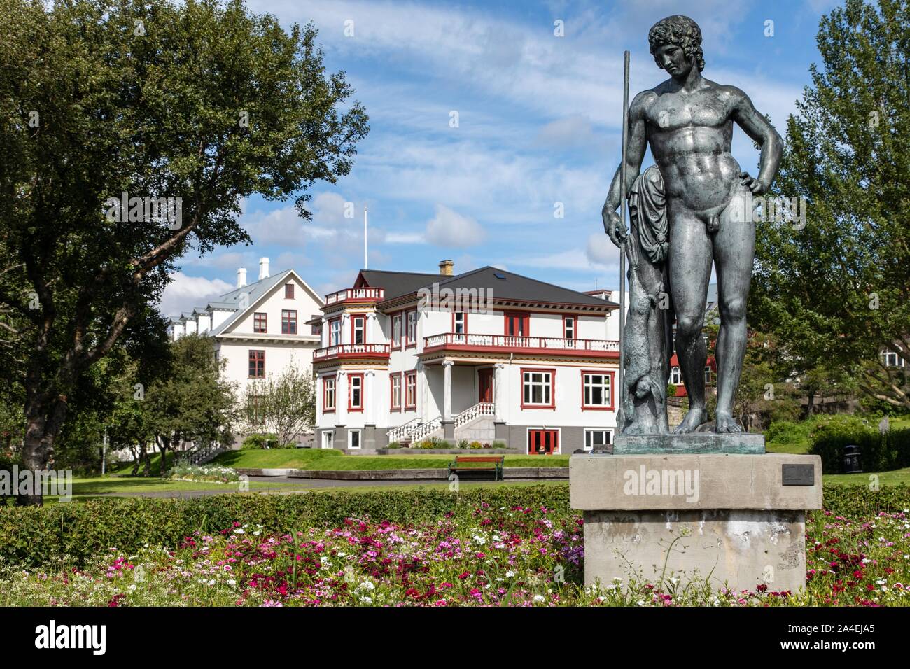 Statue adonis Banque de photographies et d’images à haute résolution ...