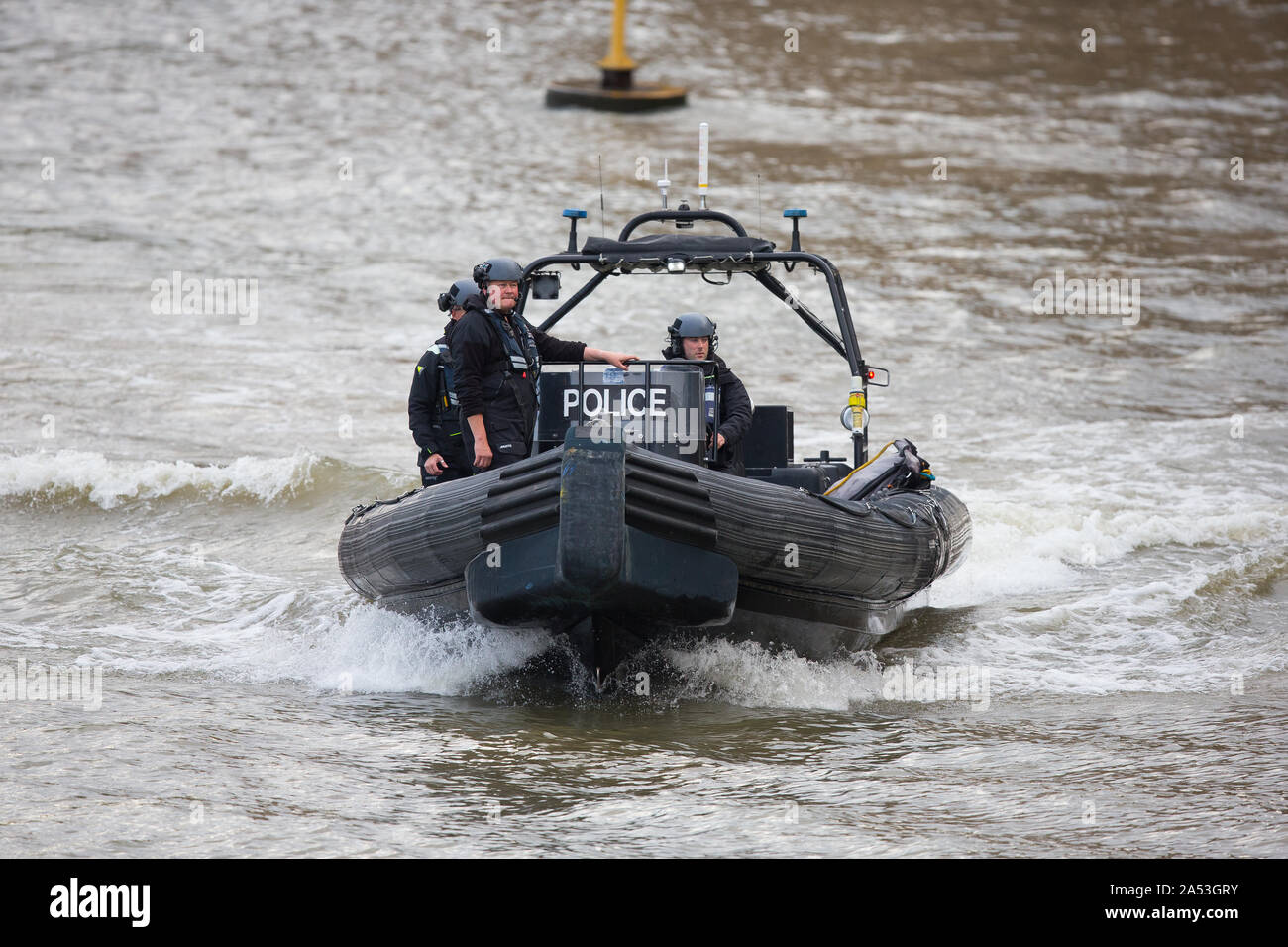 Bateau mpu de l'unité de police maritime Banque de photographies et d ...