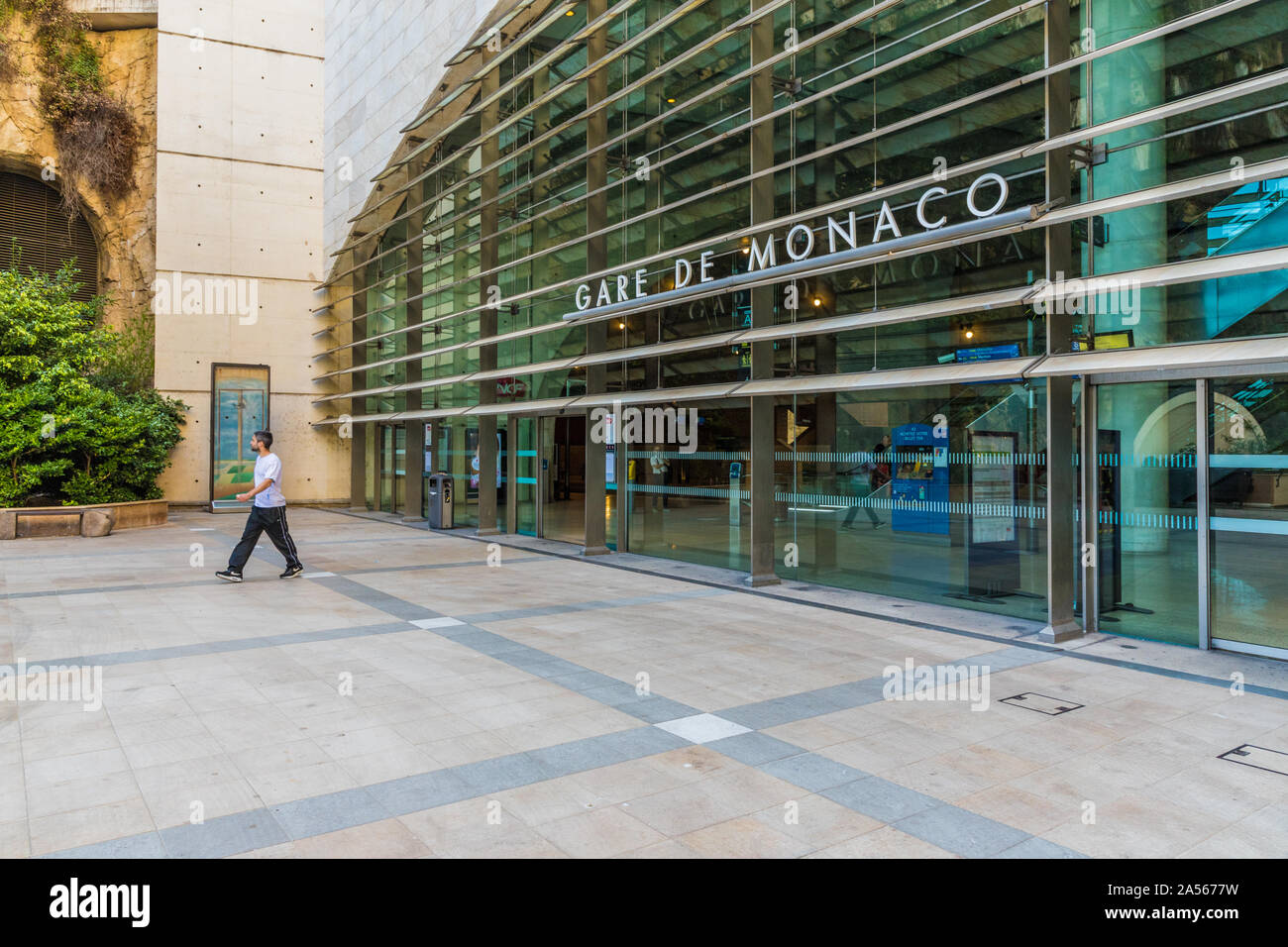 La gare de monaco monte carlo Banque de photographies et d’images à ...