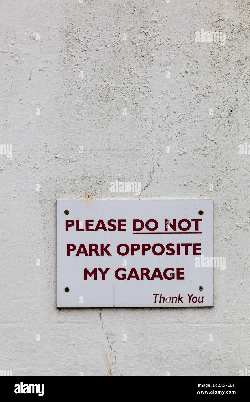 Humorous no parking sign Banque de photographies et d’images à haute ...