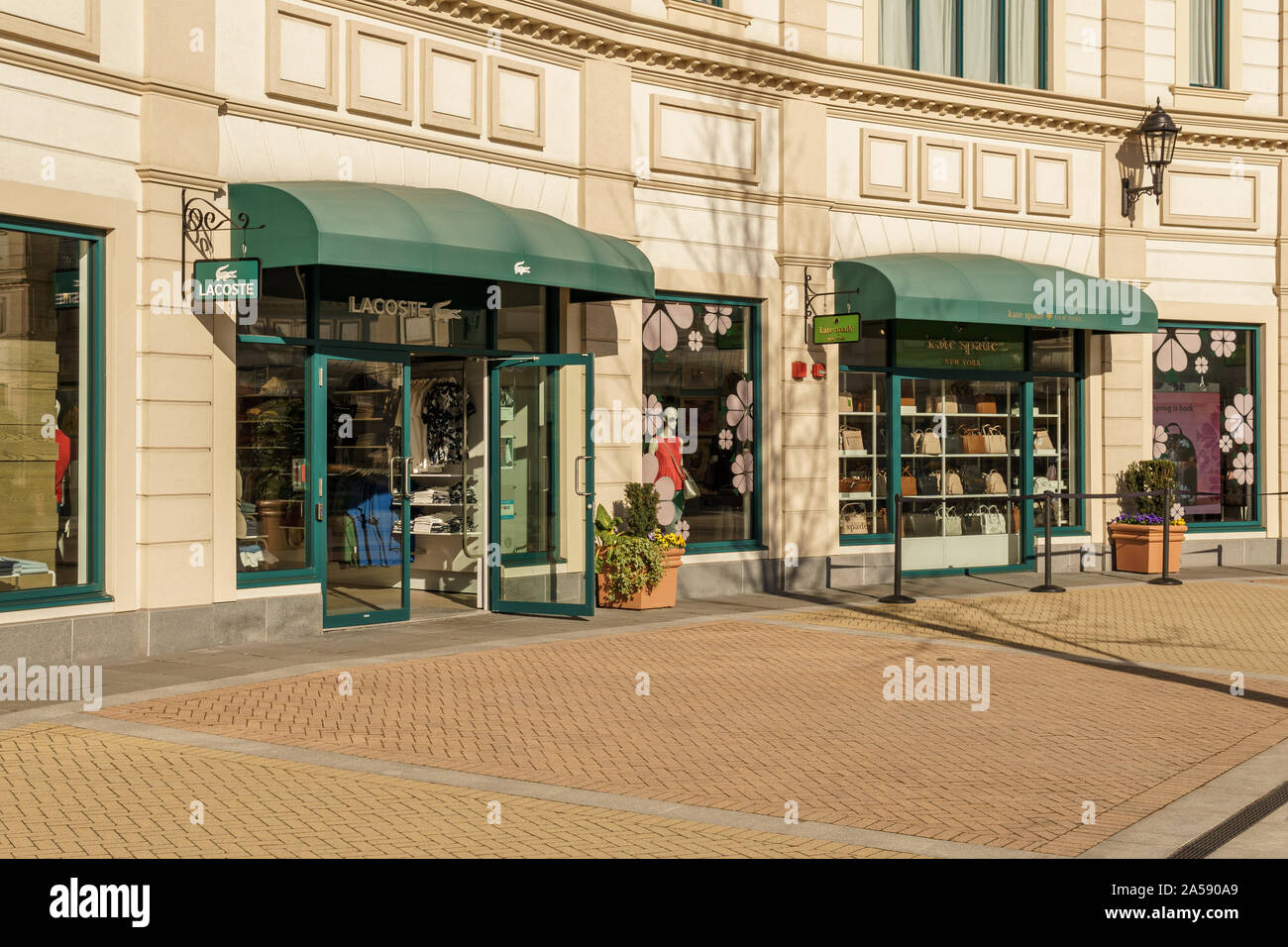 Lacoste mcarthurglen vancouver store