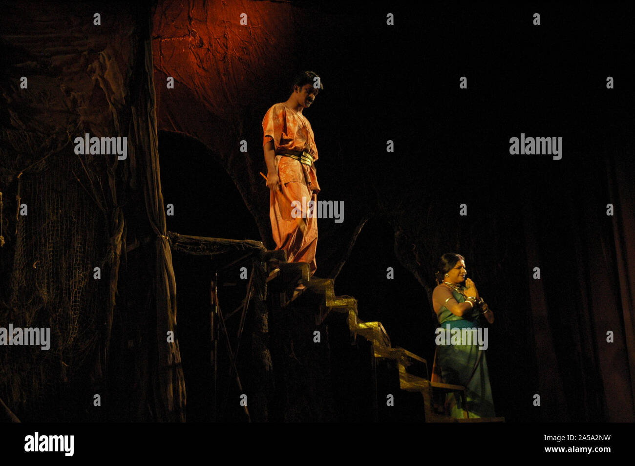 Célèbre acteur de télévision bangladaise Gazi Rakayet et actrice shirin ...