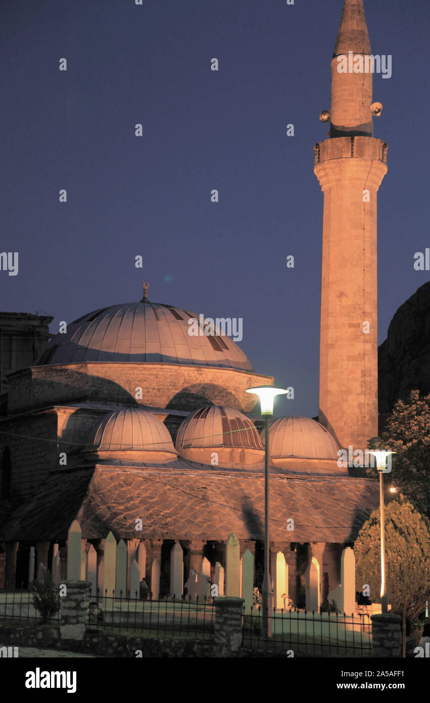 Mostar bosnia and herzegovina mosque religious Banque de photographies ...
