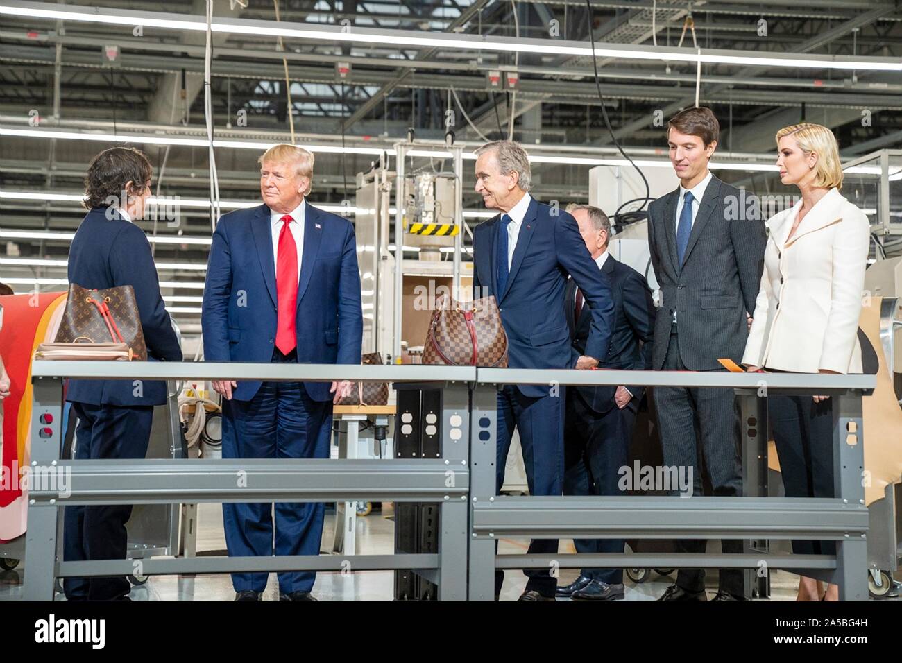 Président américain Donald Trump tours le nouvellement ouvert Atelier ...