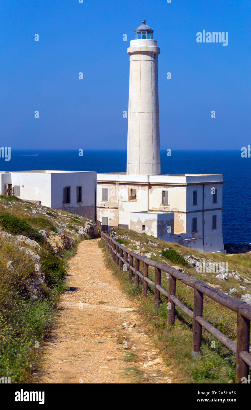 Italie, Pouilles, Otranto, phare de Punta Palascia Photo Stock - Alamy