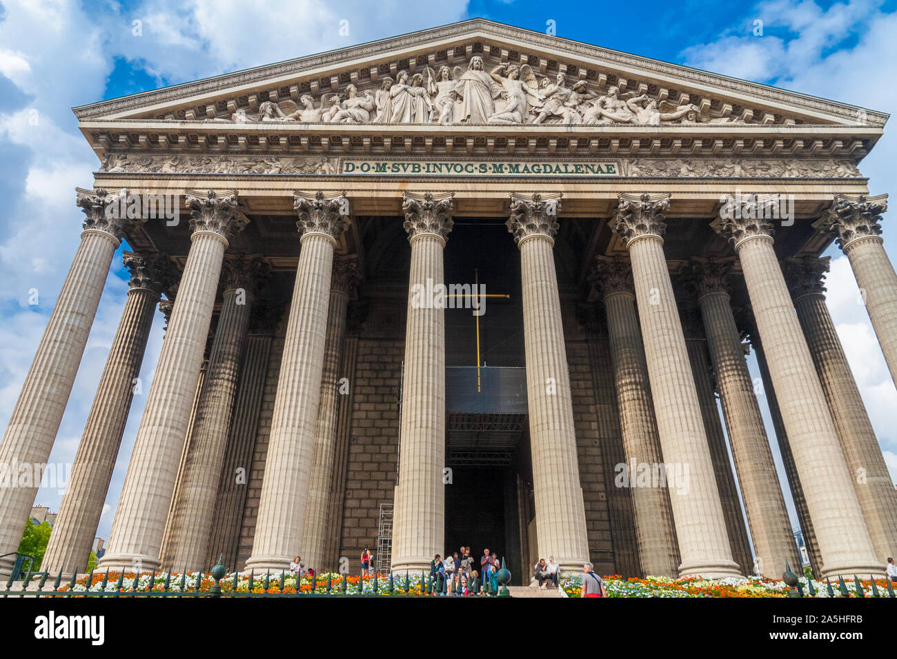 Monument triangulaire Banque de photographies et d’images à haute ...