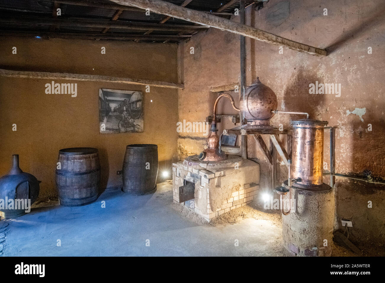 Distiller du pisco Banque de photographies et d’images à haute ...