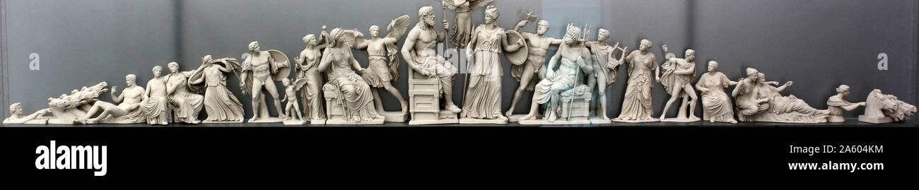 La reconstruction de l'est du fronton du Parthénon d'après un dessin de ...