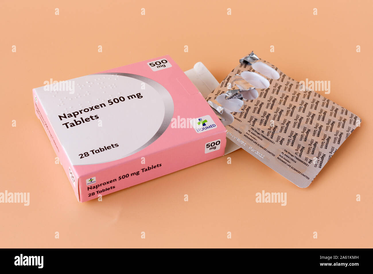 Naproxen 500mg tablets Banque de photographies et d’images à haute ...