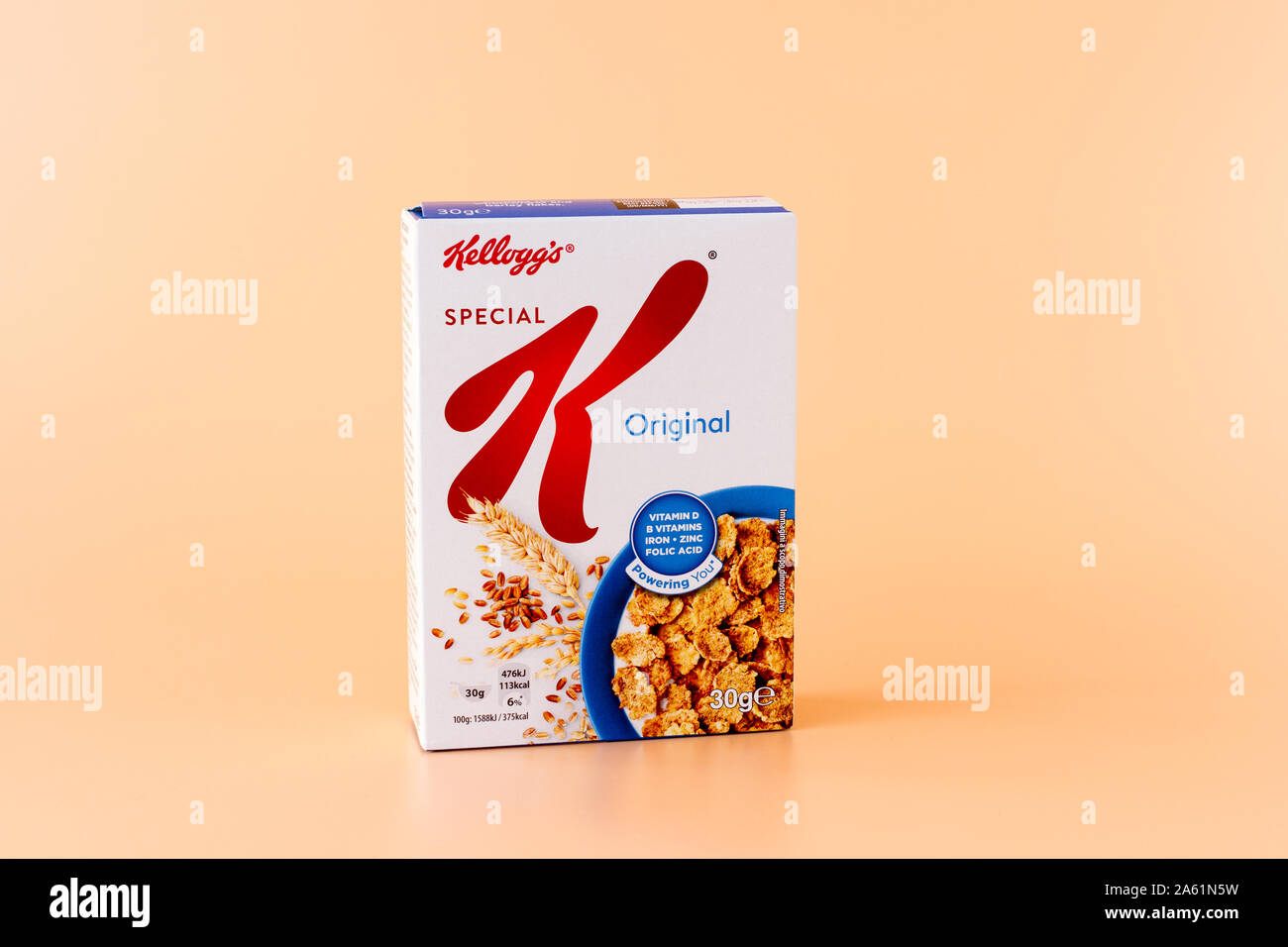 Boîte de céréales kelloggs Banque de photographies et d’images à haute ...