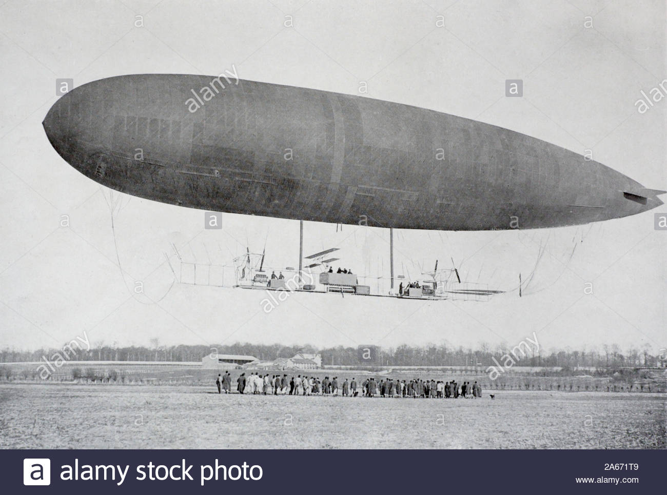 Dirigeable première guerre mondiale Banque de photographies et d’images ...