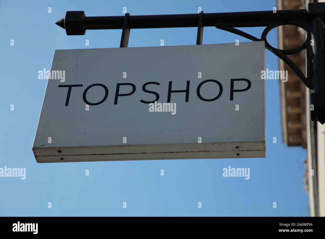 Topshop logo Banque de photographies et d’images à haute résolution - Alamy