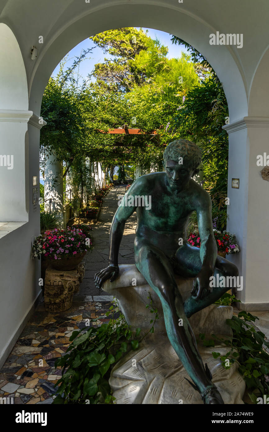 Ancient Pergola Banque d'image et photos - Alamy