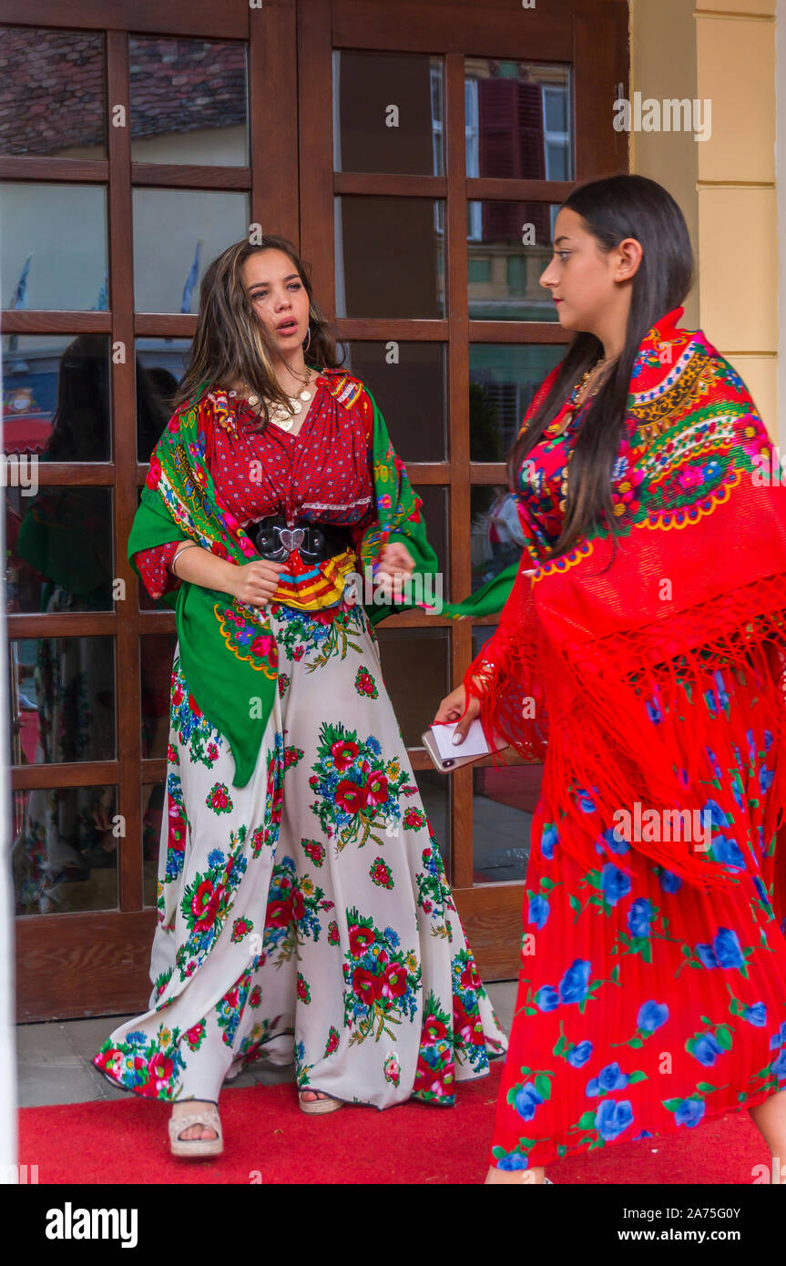 La Vie de bohème Gypsy à Sibiu Internațional Poèmes Roma Festival ...