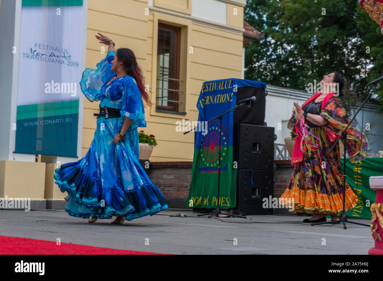 La Vie de bohème Gypsy à Sibiu Internațional Poèmes Roma Festival ...