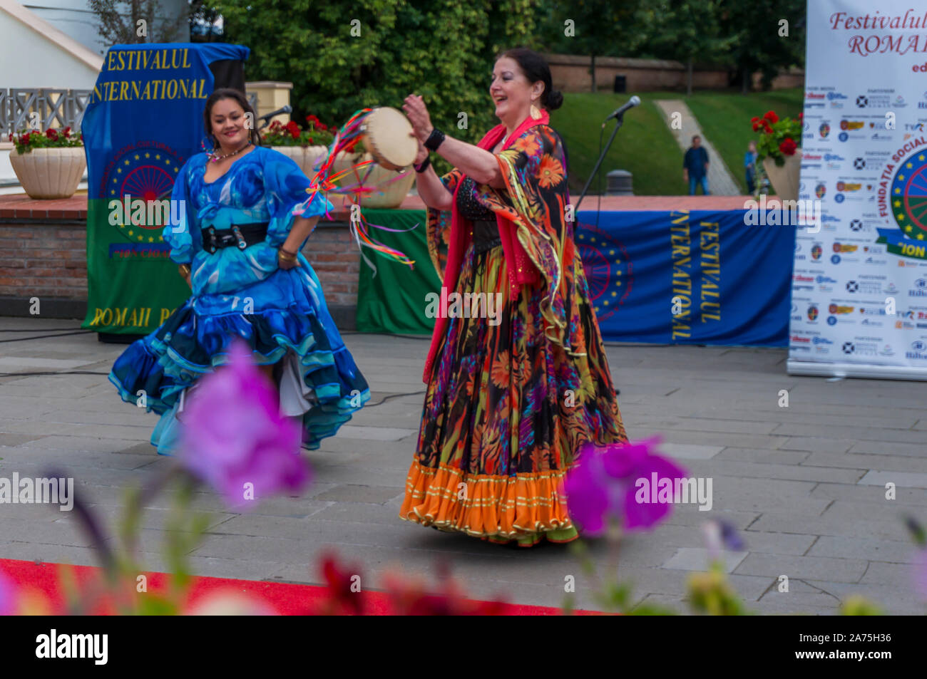 La Vie de bohème Gypsy à Sibiu Internațional Poèmes Roma Festival ...