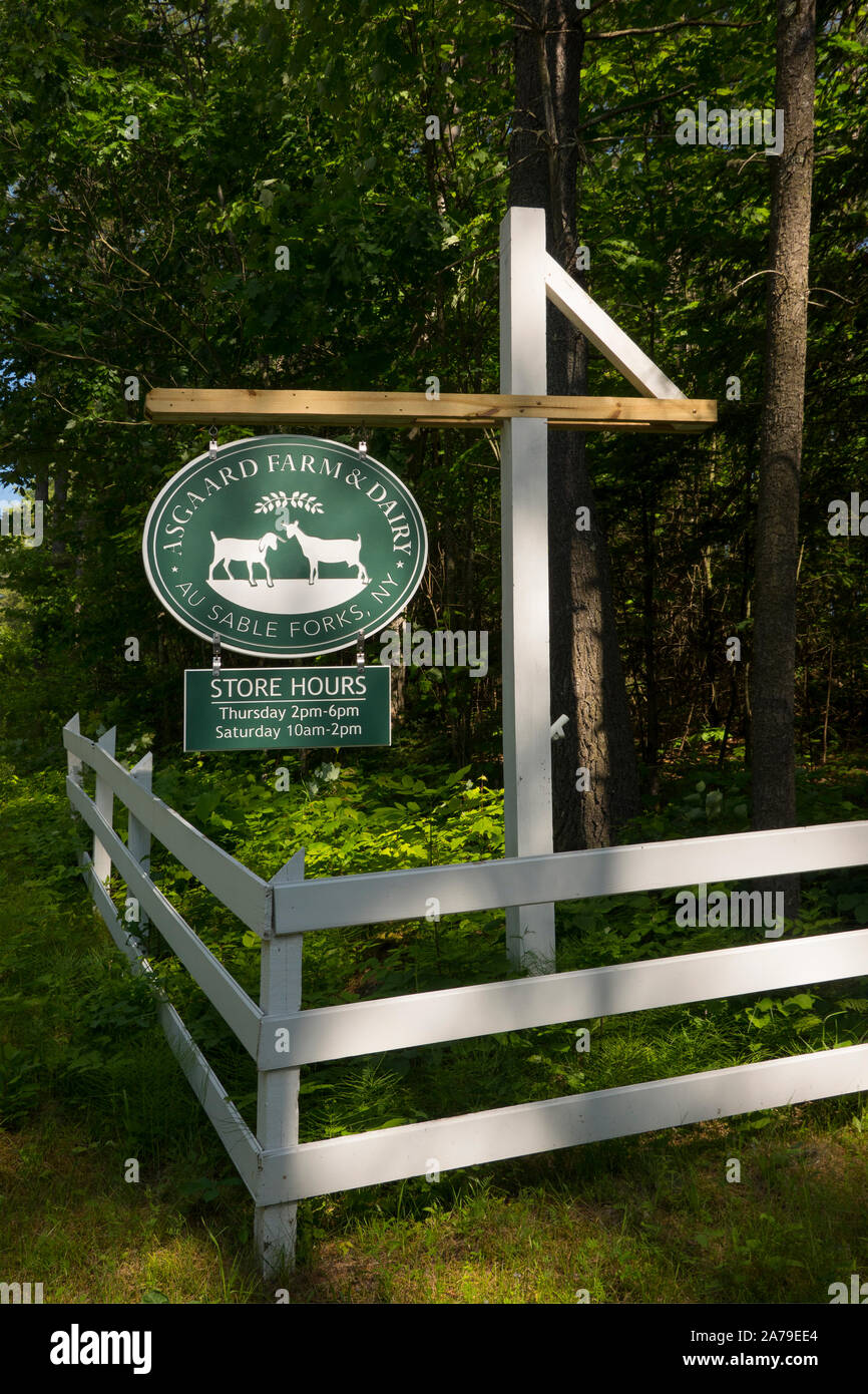Asgaard farm et laiterie Banque de photographies et d’images à haute ...