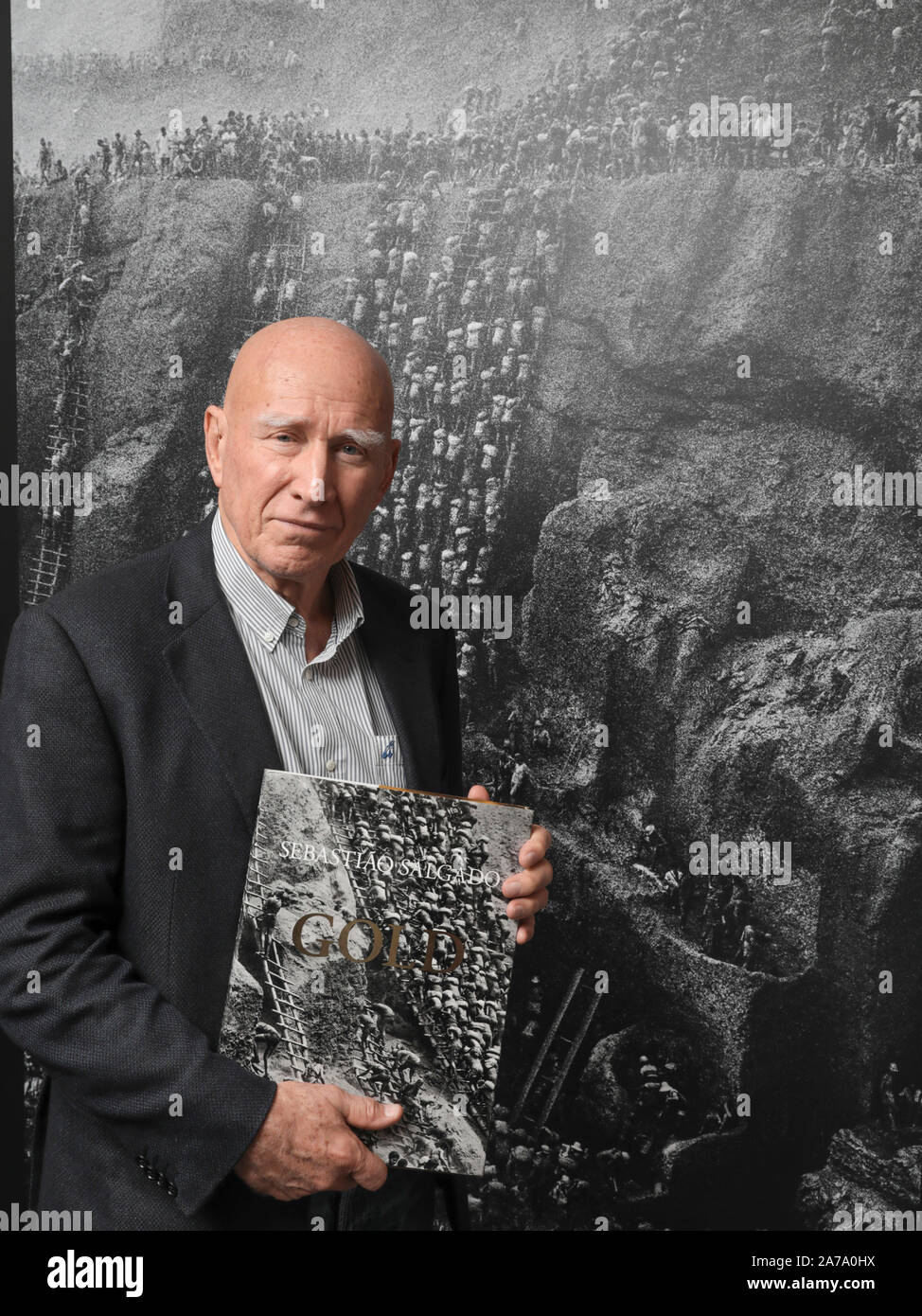 Livre : 'Gold' AVEC LA SIGNATURE DE Sebastiao Salgado TASCHEN,PARIS ...