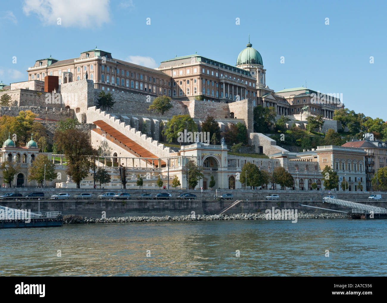 Château royal de buda Banque de photographies et d’images à haute ...