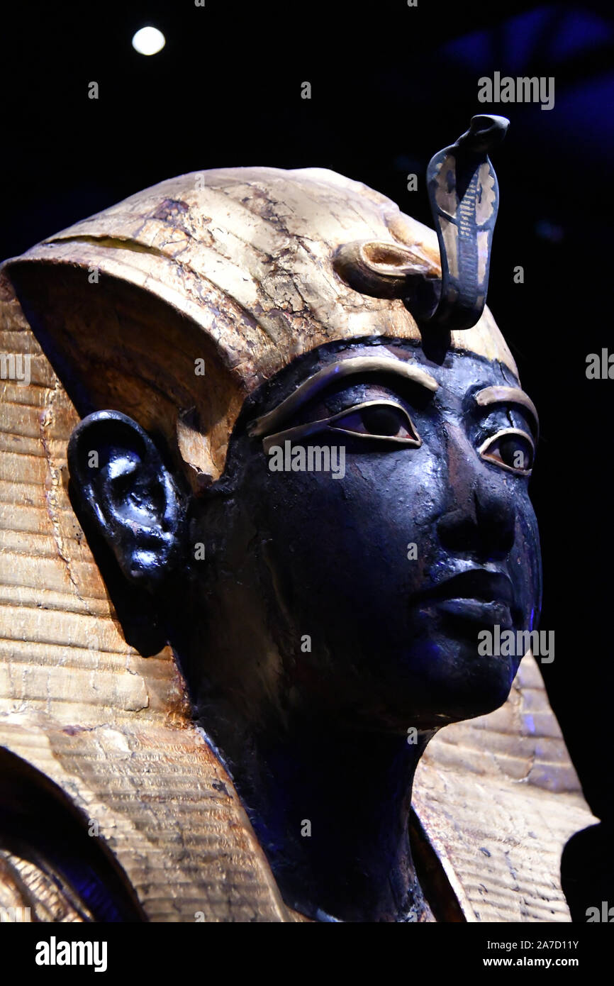 Coiffe De Nemes Banque d'image et photos - Alamy