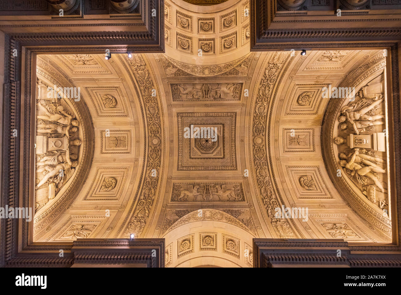 Plafond de la galerie d'apollon louvre Banque de photographies et d ...