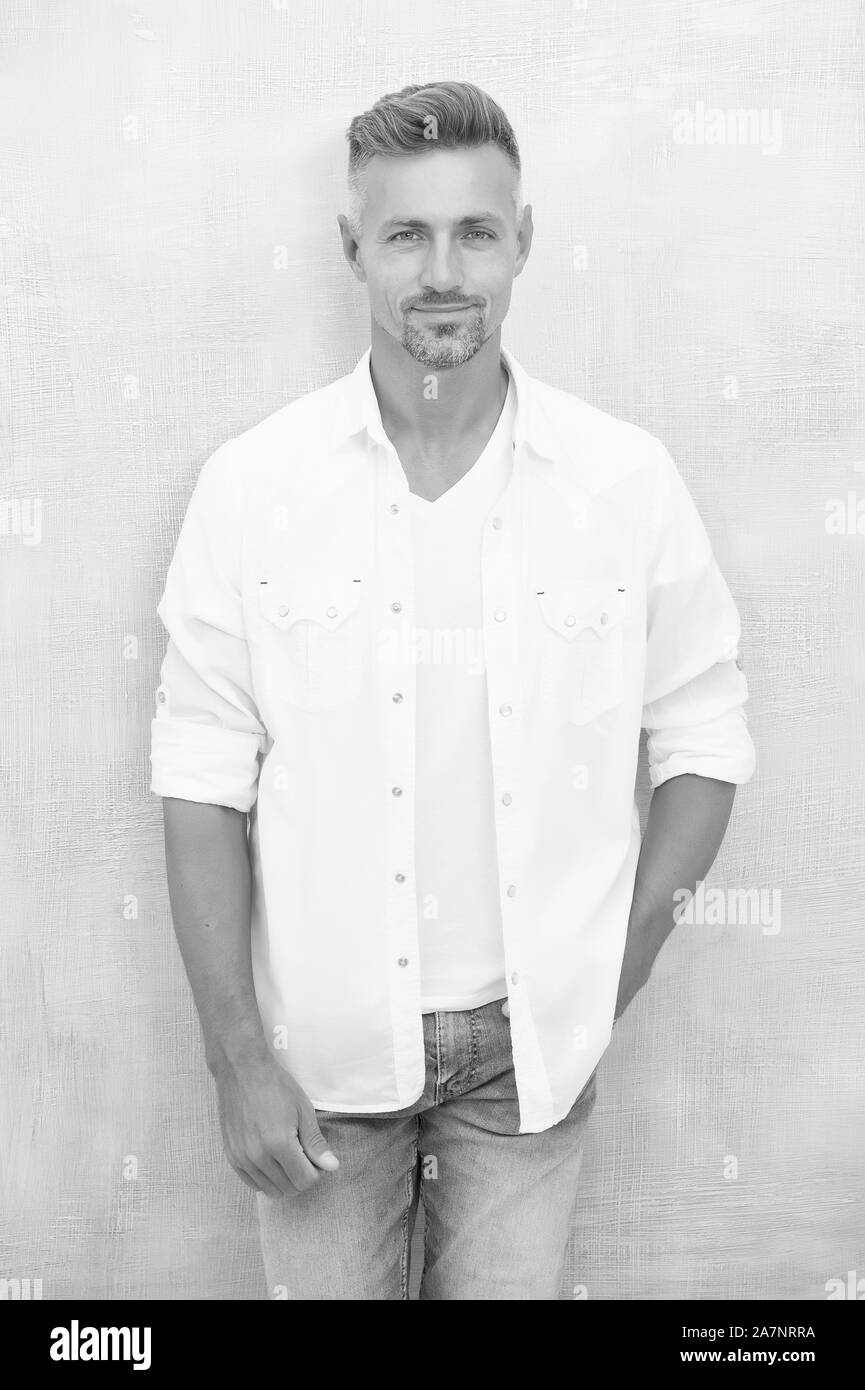 Barbershop concept. Grizzle cheveux. Salon de Coiffure Salon de ...