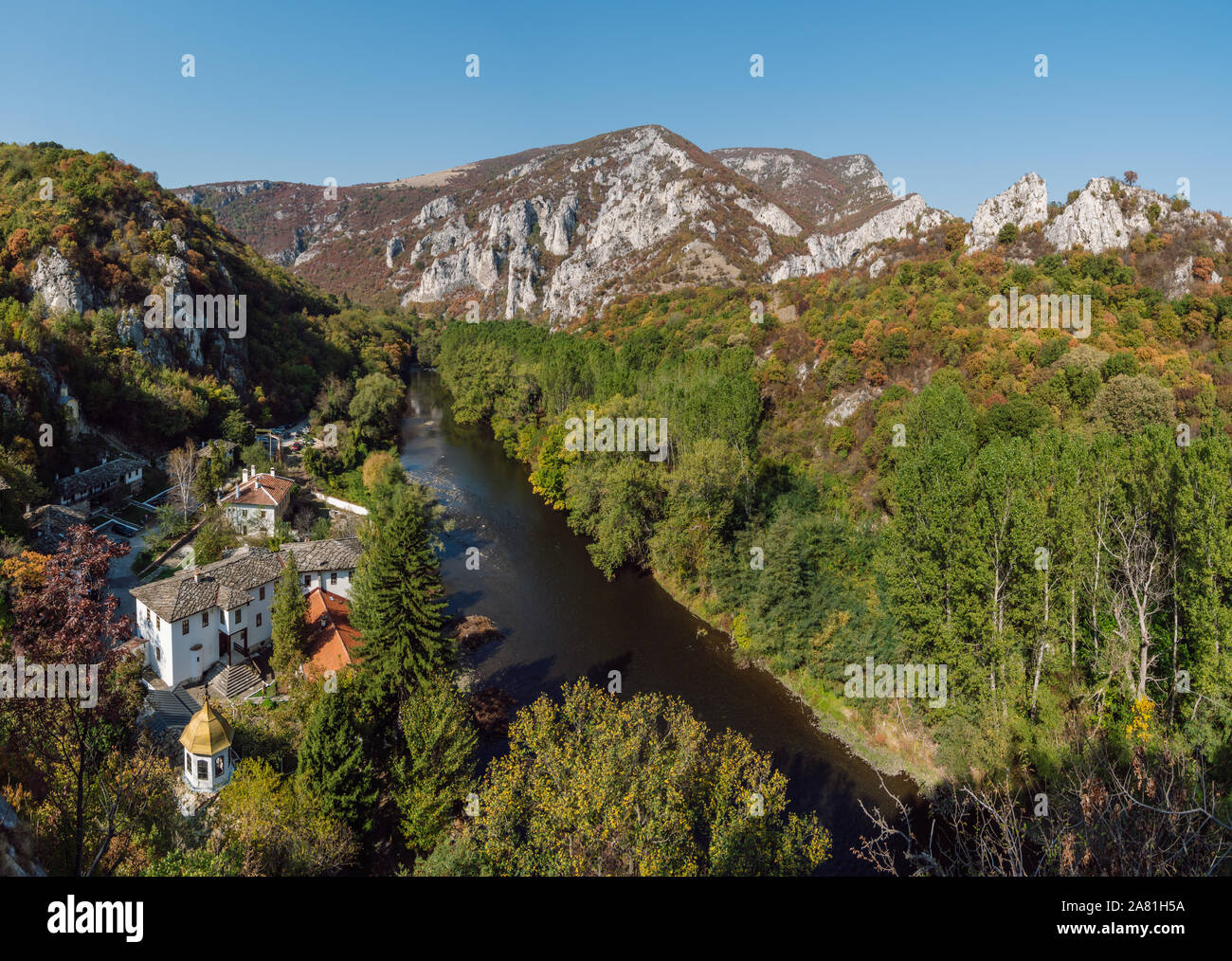 Iskar river Banque de photographies et d’images à haute résolution - Alamy