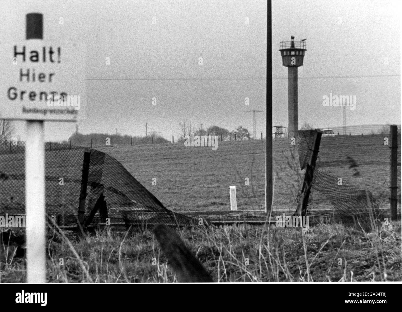 Mur de berlin 1982 Banque de photographies et d’images à haute ...