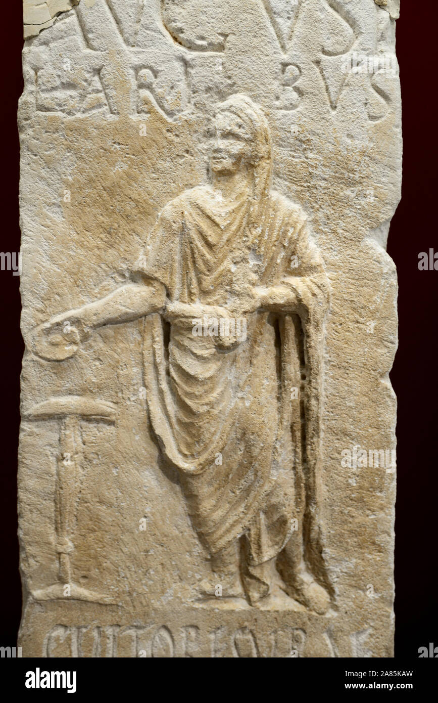 Lares romain Banque de photographies et d’images à haute résolution - Alamy