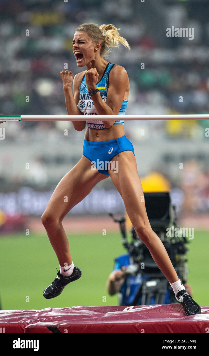 DOHA - QATAR 30 SEPT : Yuliya Levchenko de l'Ukraine en compétition ...