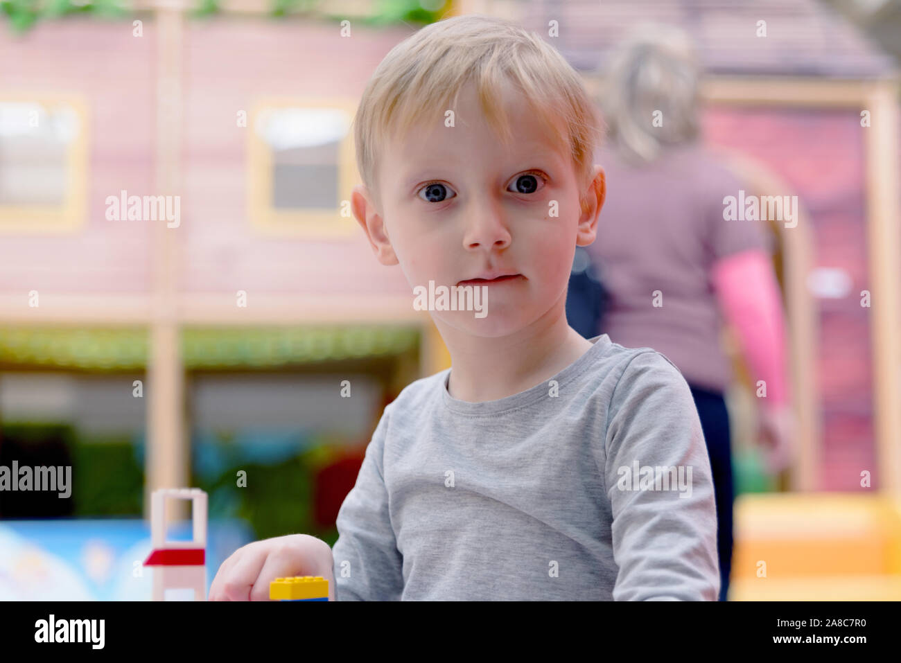 Quatre ans à jouer à de nouveaux jeux pour enfants de la maternelle ...