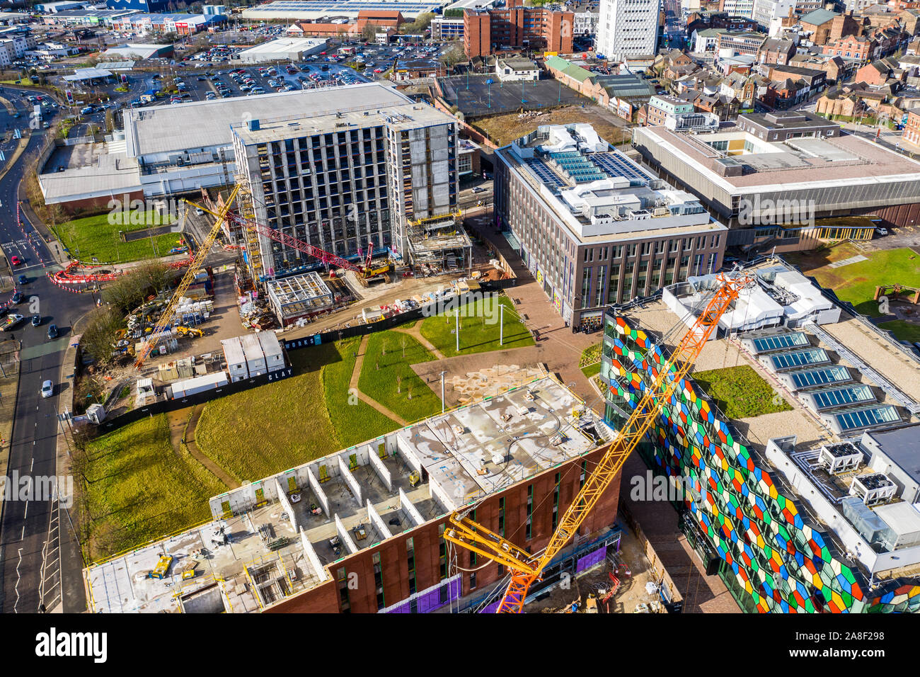 Des vues aériennes, des vues de l'hôtel Hilton à la construction d'un ...