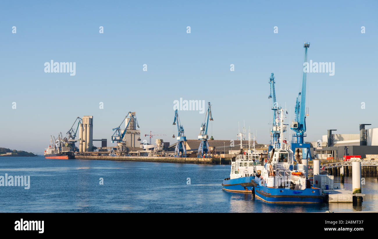 Lorient port de commerce Banque de photographies et d’images à haute ...