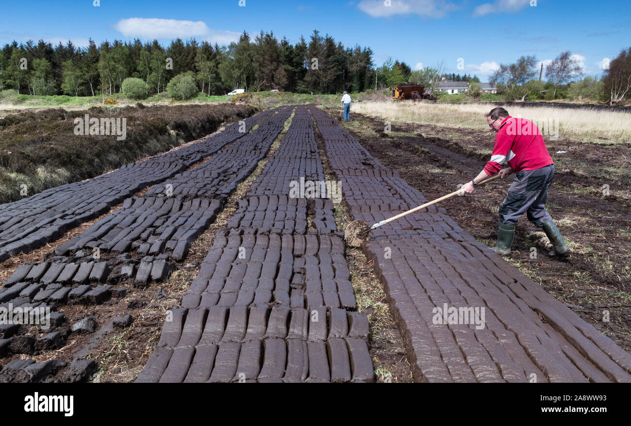 Turf cutting ireland Banque de photographies et d’images à haute ...