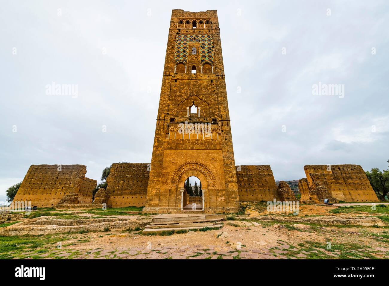 La mosquée de Mansourah, Tlemcen, Algérie Photo Stock - Alamy