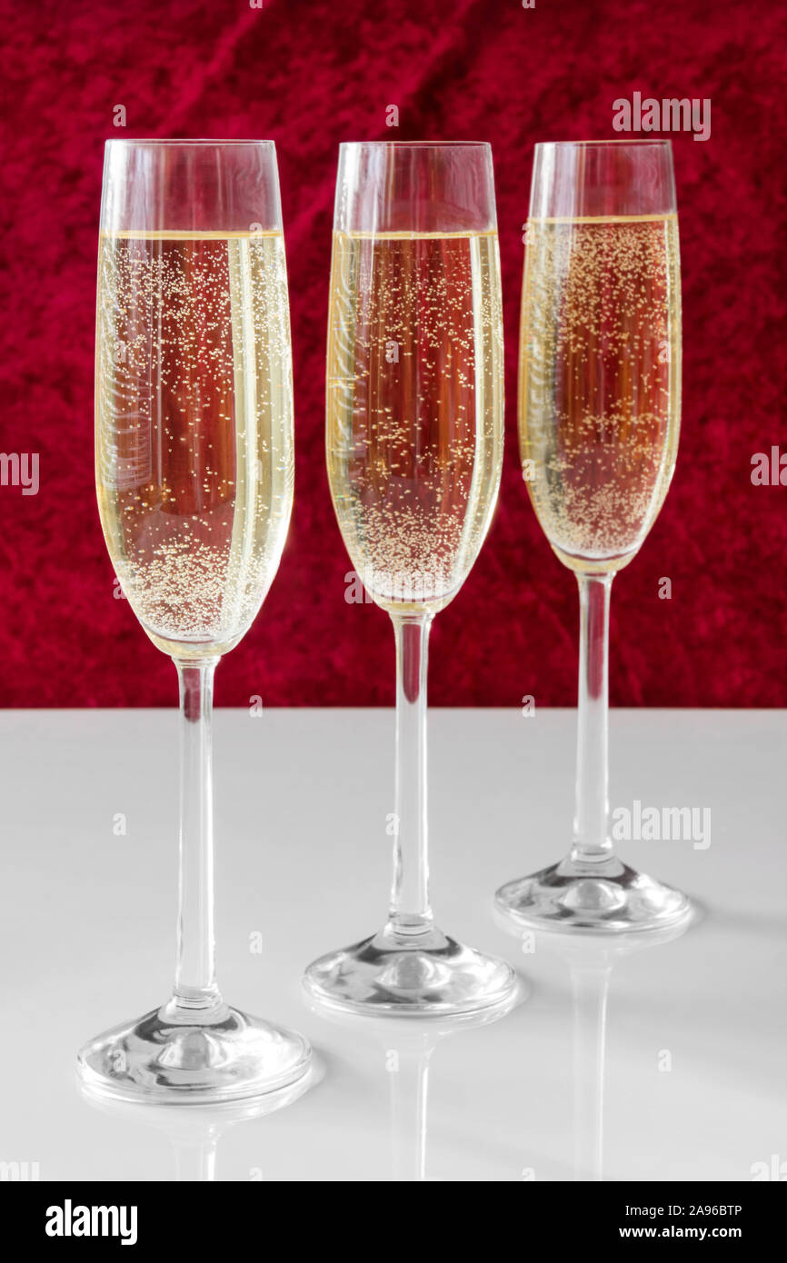 Secte rouge Banque de photographies et d’images à haute résolution - Alamy