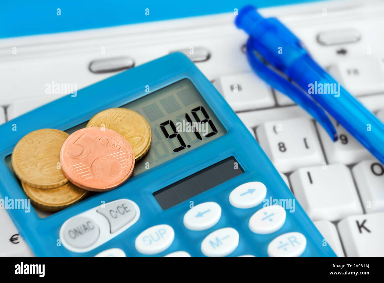 Salaire minimum légal Banque de photographies et d’images à haute résolution - Alamy
